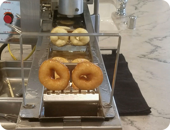 Dazzling Donuts – Fresh hot mini donuts catering and delivery